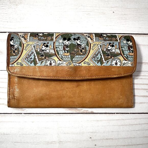 Disney | Bags | Vintage Disney Mickey Co Sports Club Trifold Wallet ...